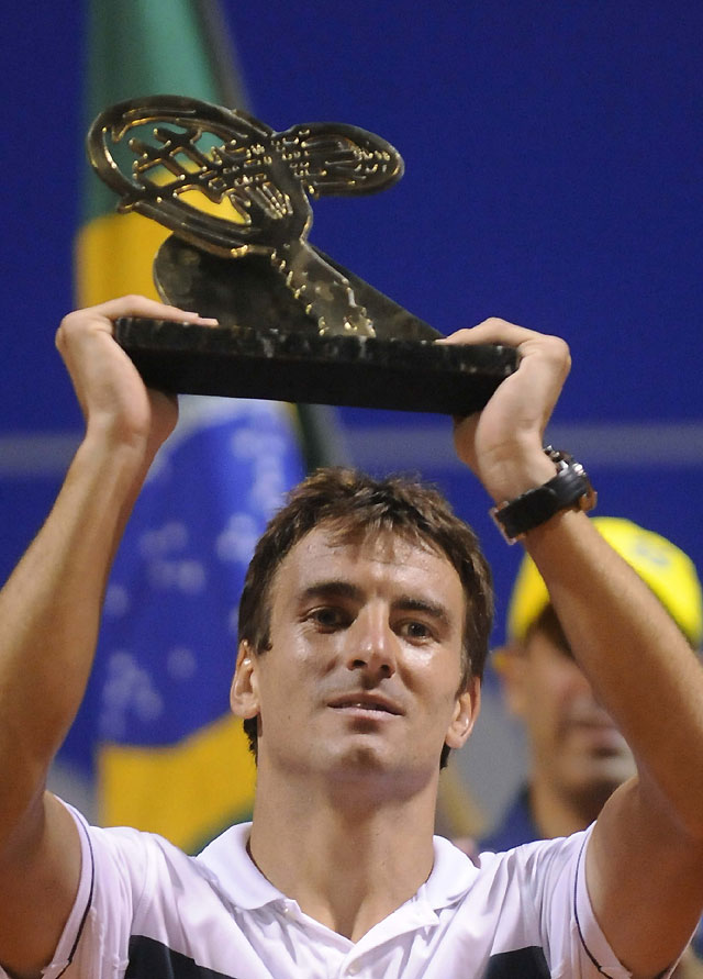 Tommy Robredo conquista el título en Brasil en una final durísima ...